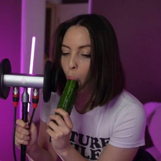 Telegram channel "Moona Asmr слив" — @moonaasmrsliv — TGStat